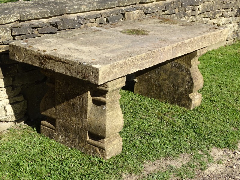 20 Stone Garden Table Ideas You Cannot Miss | SharonSable