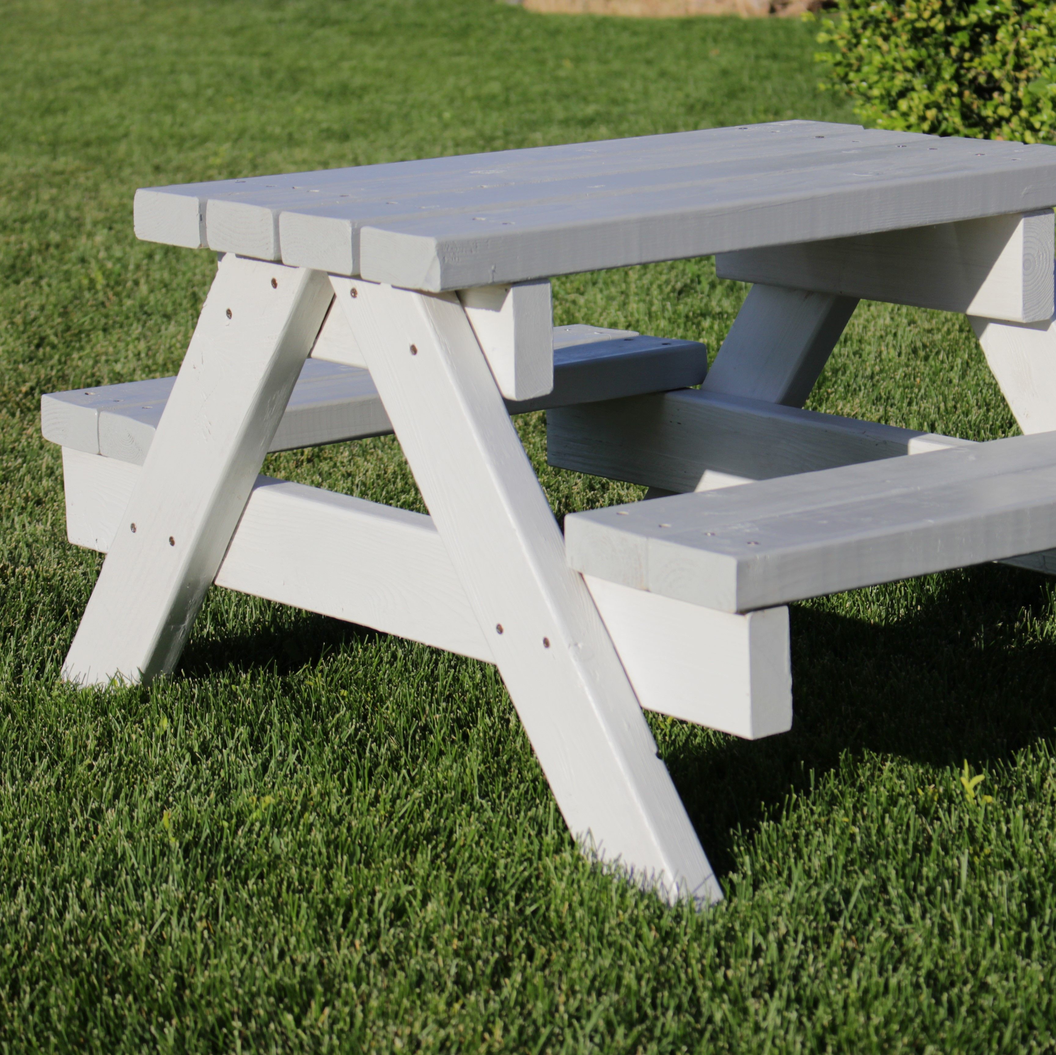 17 Kids Garden Bench Ideas You Gonna Love | SharonSable
