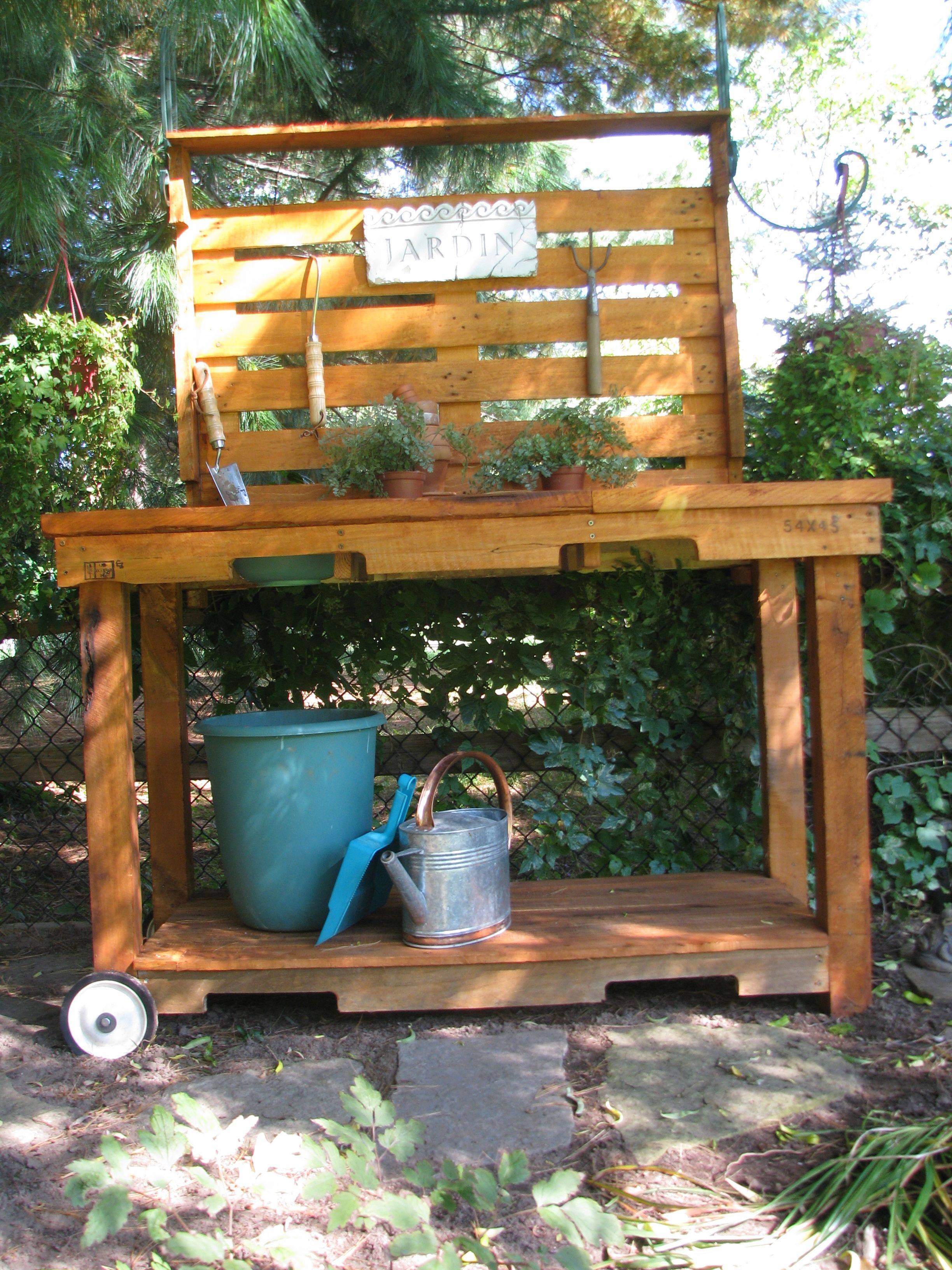 22 Garden Potting Bench Made From Pallets Ideas Worth a Look | SharonSable