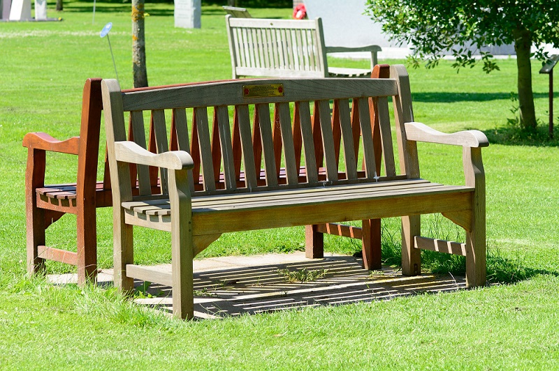 19 Engraved Garden Bench Ideas Worth a Look | SharonSable