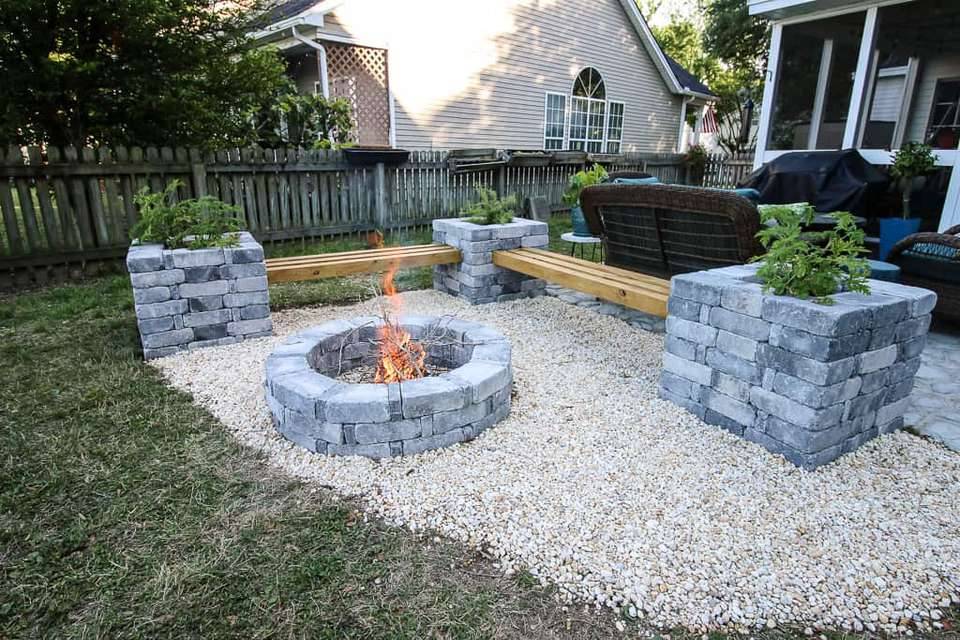 24 DIY Stone Garden Seat Ideas To Consider | SharonSable