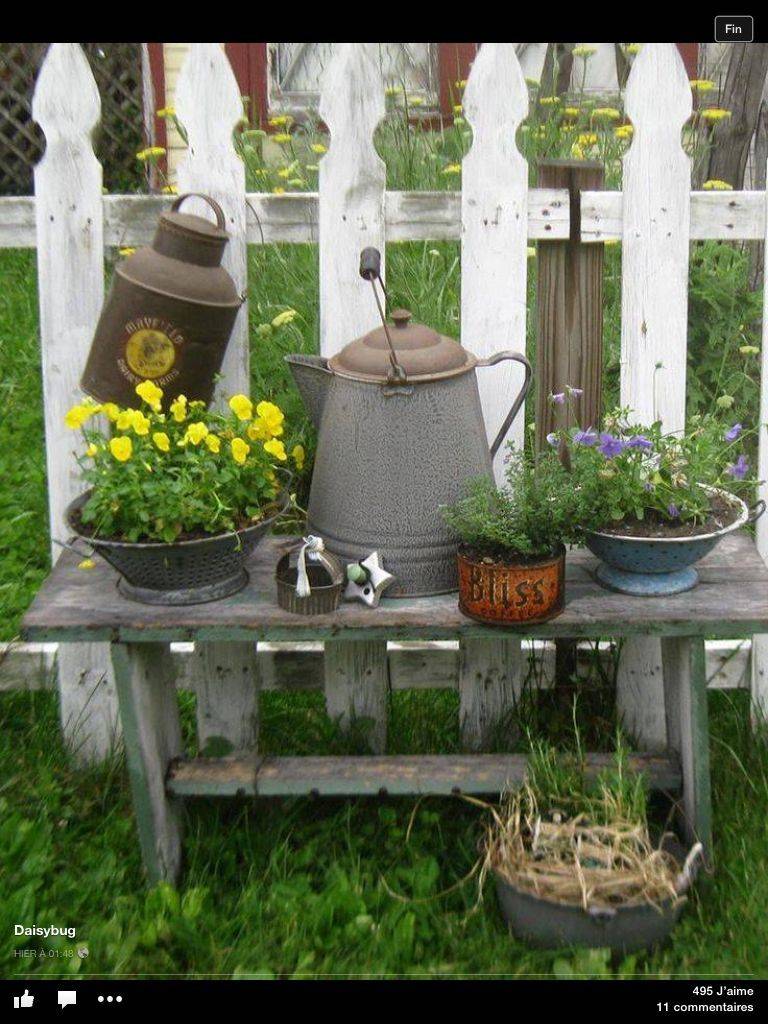 21 Primitive Farmhouse Garden Ideas You Must Look | SharonSable