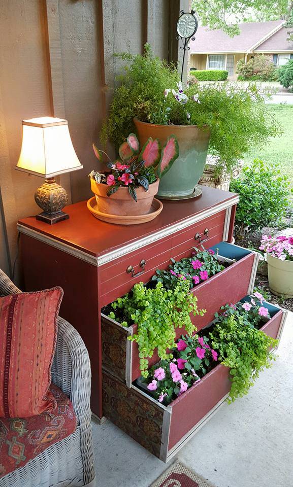16 Whimsical Garden Furniture Ideas You Must Look | SharonSable