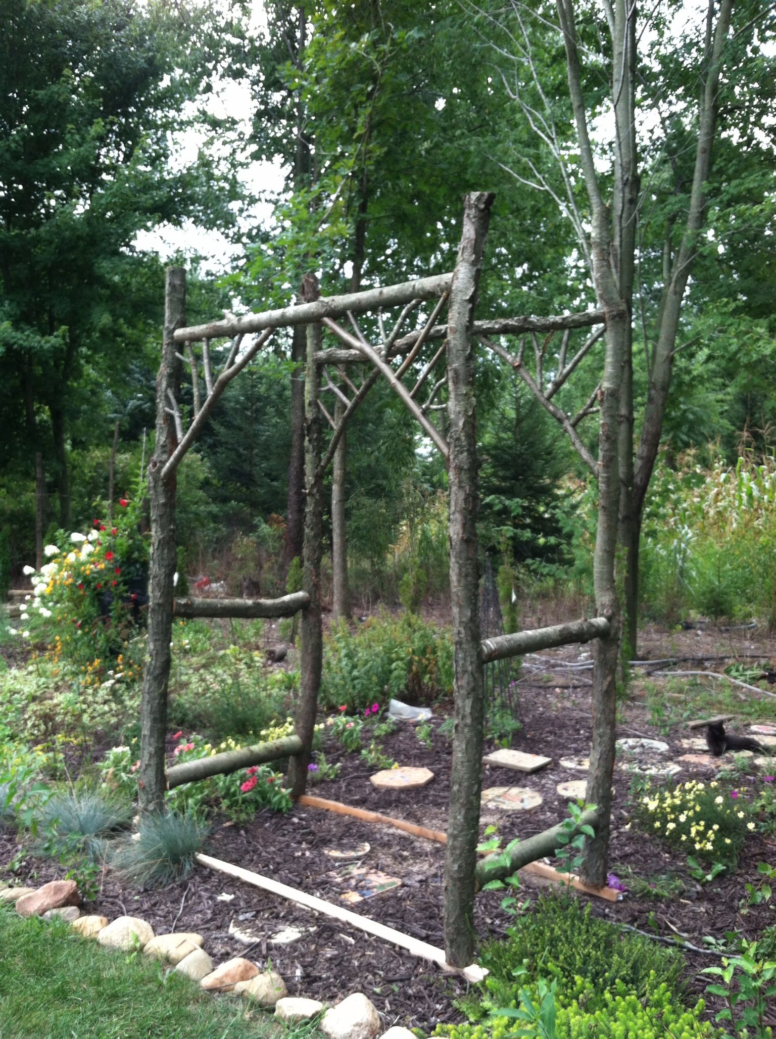 22 Rustic Garden Arch Trellis Ideas You Must Look | SharonSable