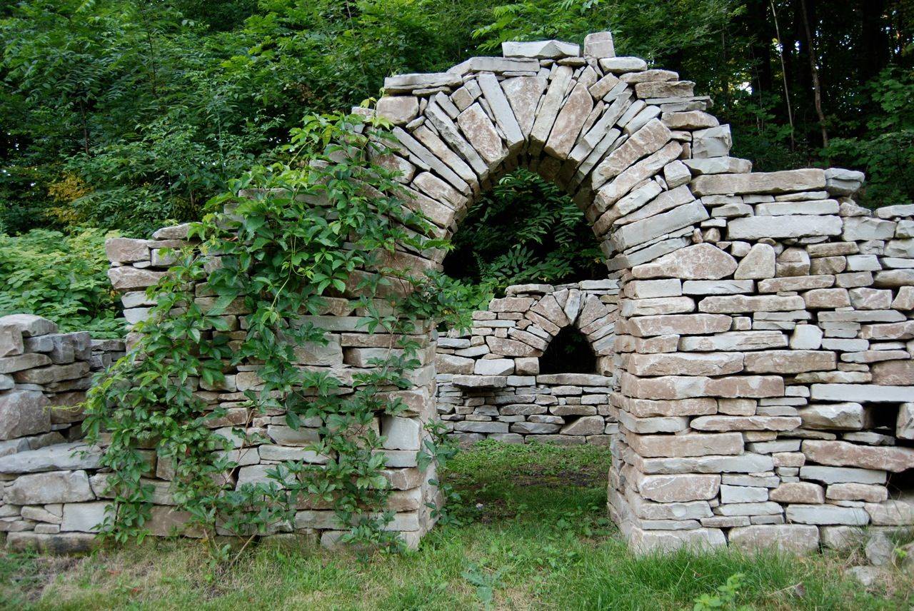 22 Gothic Stone Arch Garden Ideas You Cannot Miss | SharonSable