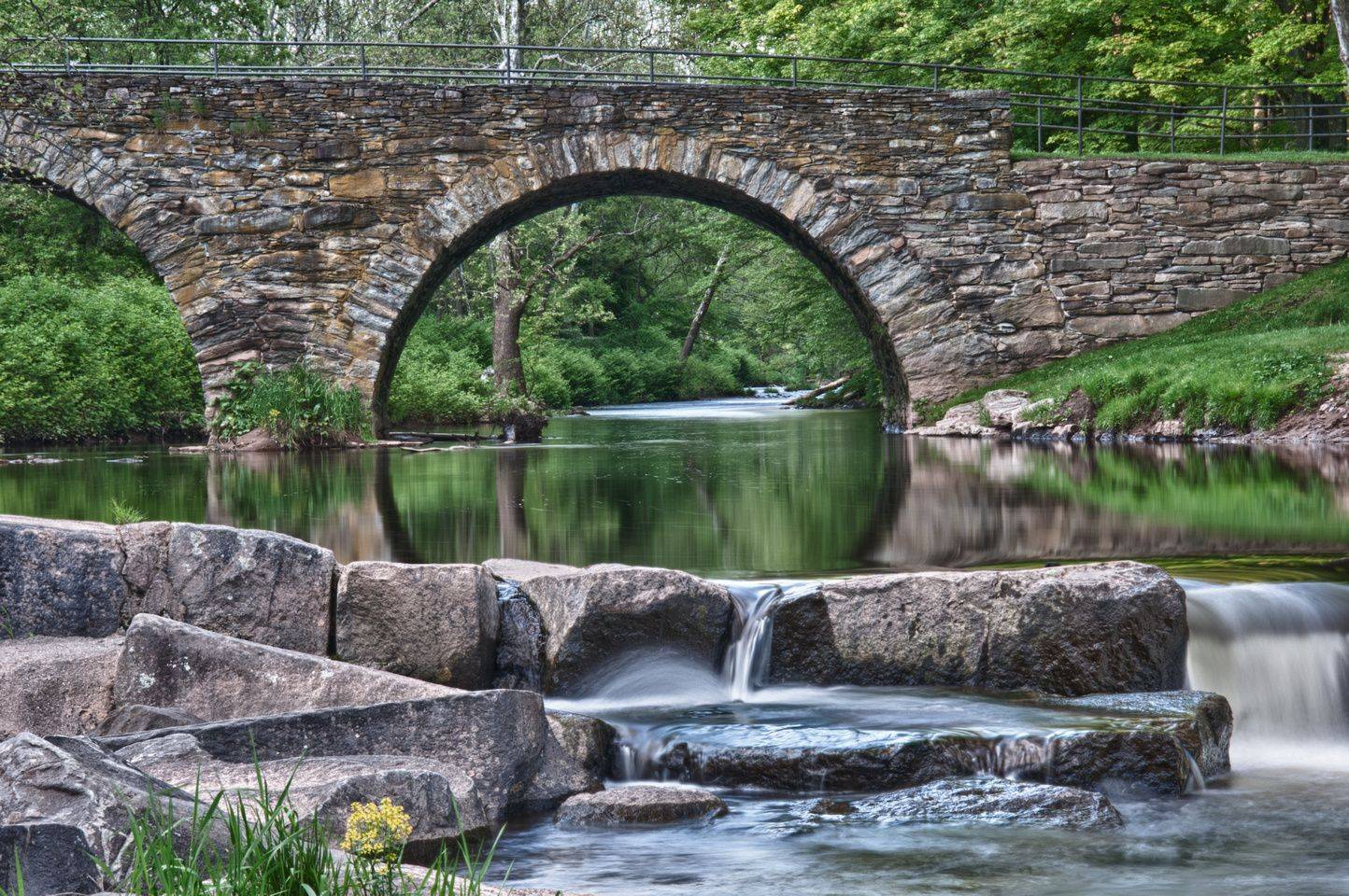 21 Stone Arch Garden Bridge Ideas You Cannot Miss | SharonSable
