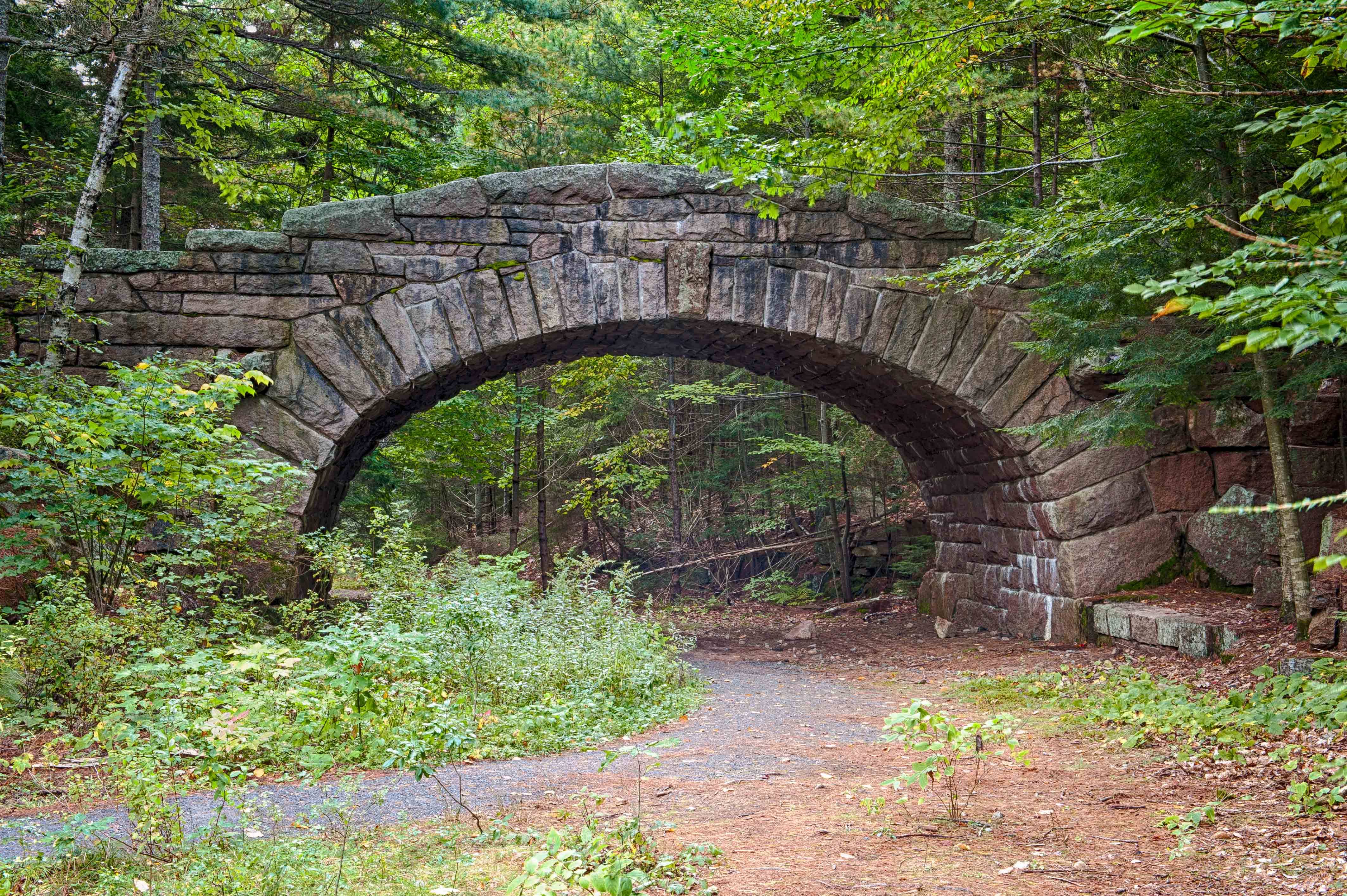 21 Stone Arch Garden Bridge Ideas You Cannot Miss | SharonSable