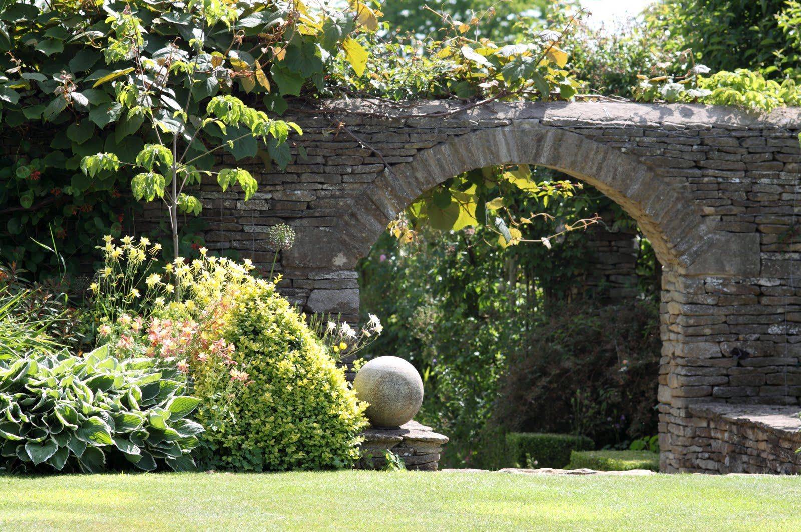 22 Stone Arch Outside Garden Ideas To Try This Year | SharonSable
