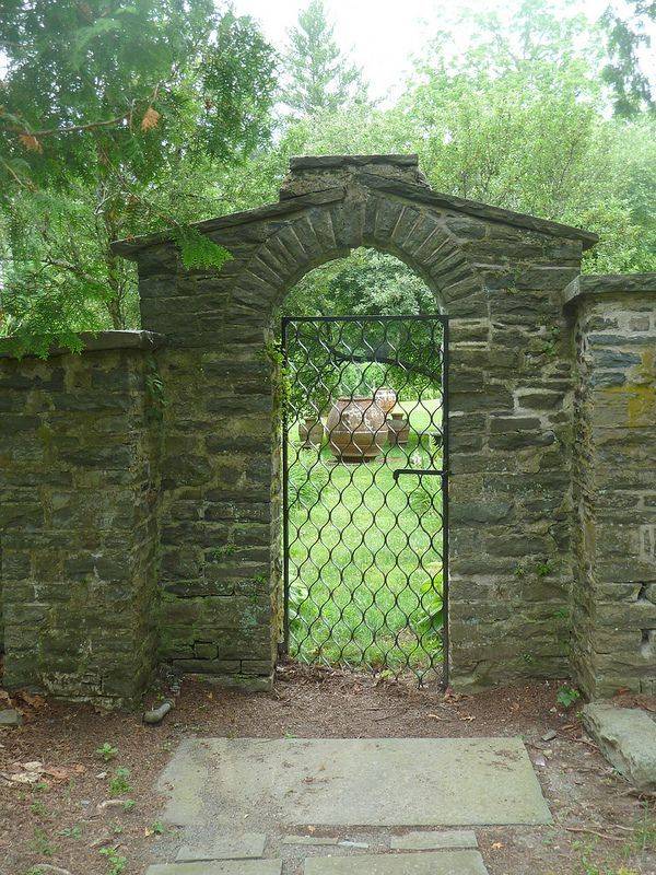 21 Garden Gate in Stone Wall Ideas You Cannot Miss | SharonSable