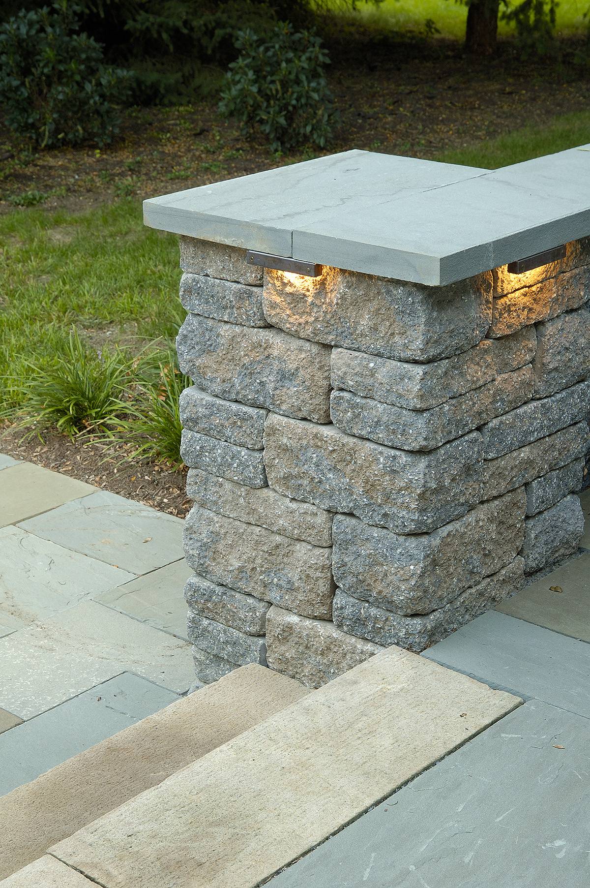 22 Stone Garden Columns Ideas To Try This Year | SharonSable