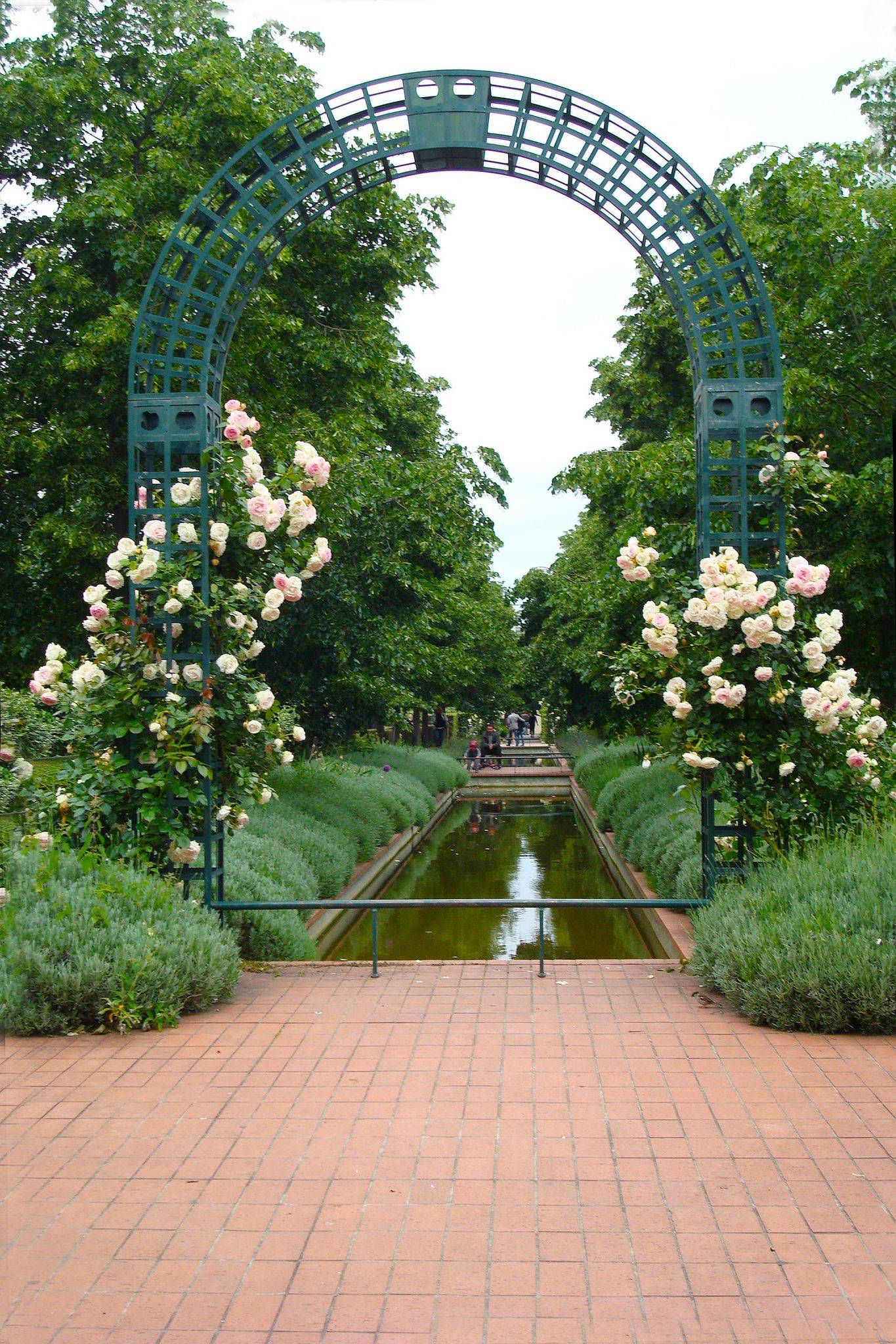 25 Promenade Garden Ideas You Should Look | SharonSable