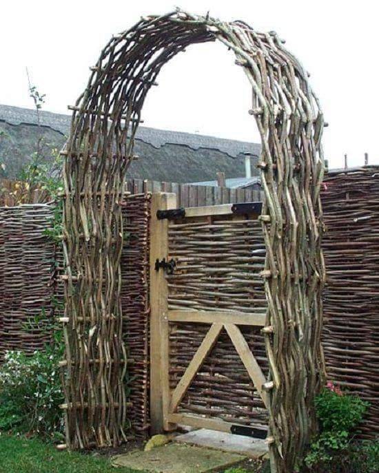 20 Willow Arches for Garden Ideas You Gonna Love | SharonSable