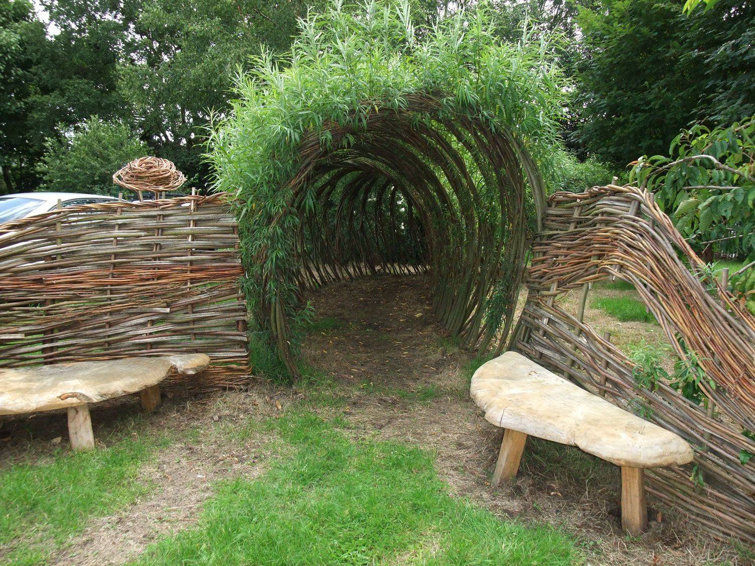24 Willow Structures for Garden Ideas You Must Look | SharonSable