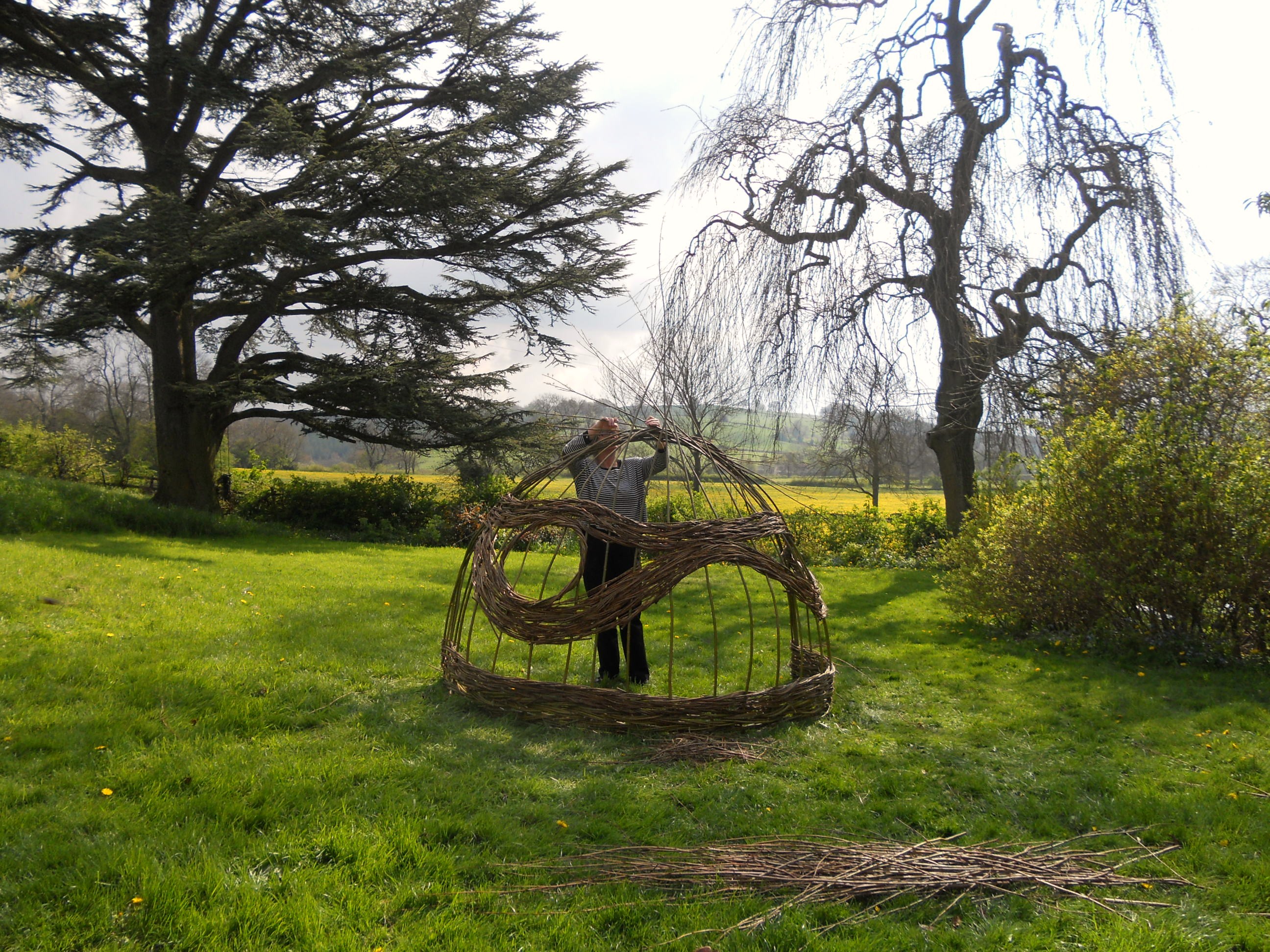 24 Willow Structures for Garden Ideas You Must Look | SharonSable