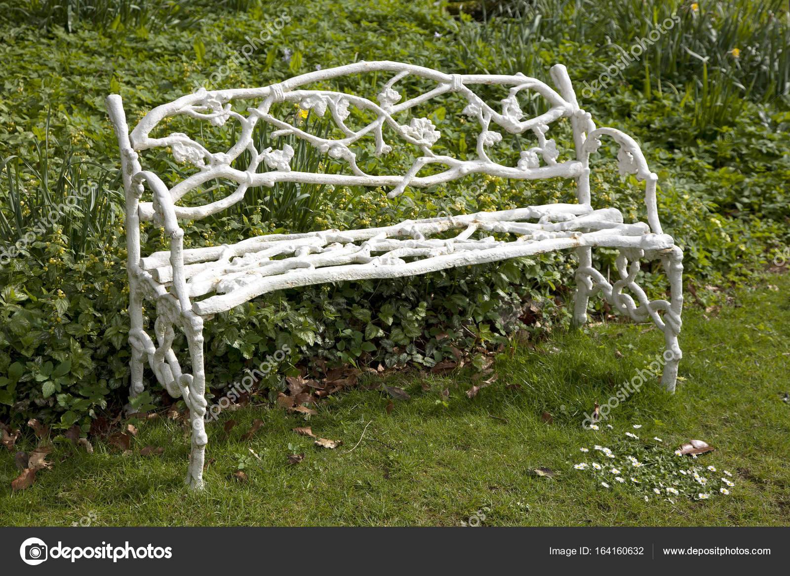 23 White Wrought Iron Garden Bench Ideas You Must Look | SharonSable