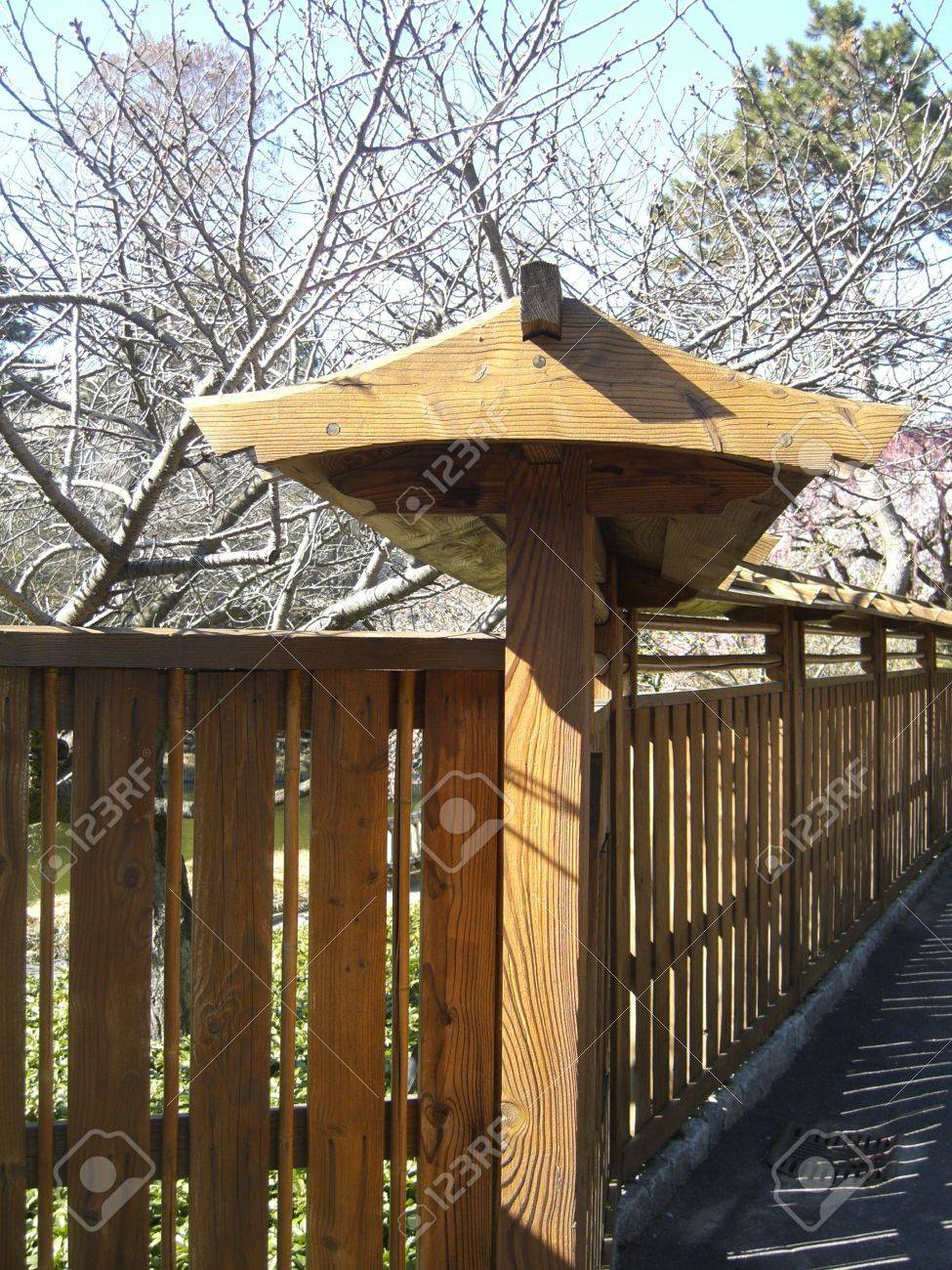 26 Japanese Garden Fencing Ideas You Should Look | SharonSable
