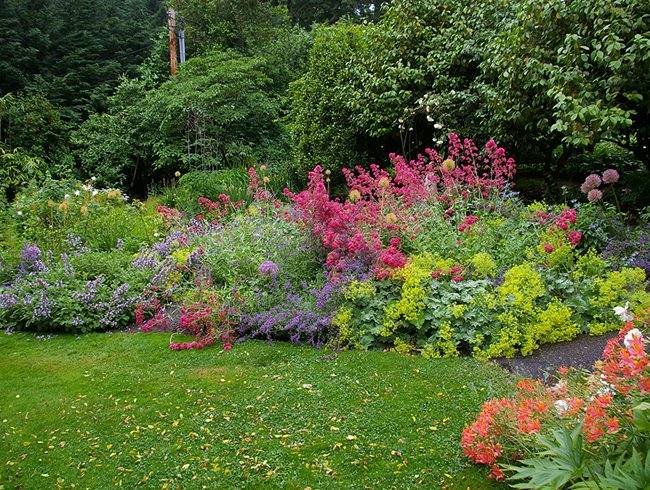 21 Cutting Flowers Garden Design Ideas To Consider | SharonSable