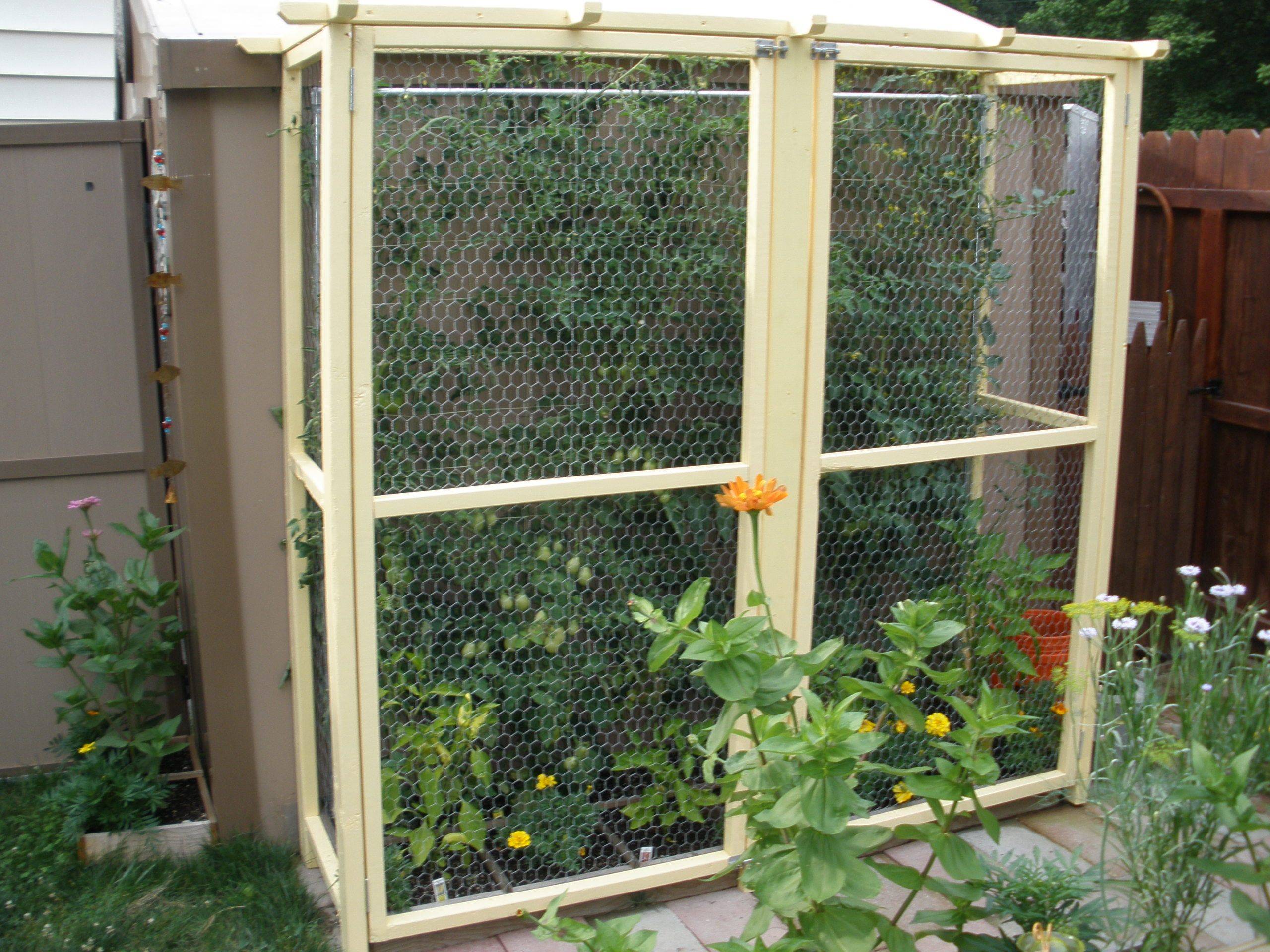 22 Square Foot Garden Cage Ideas You Should Look | SharonSable