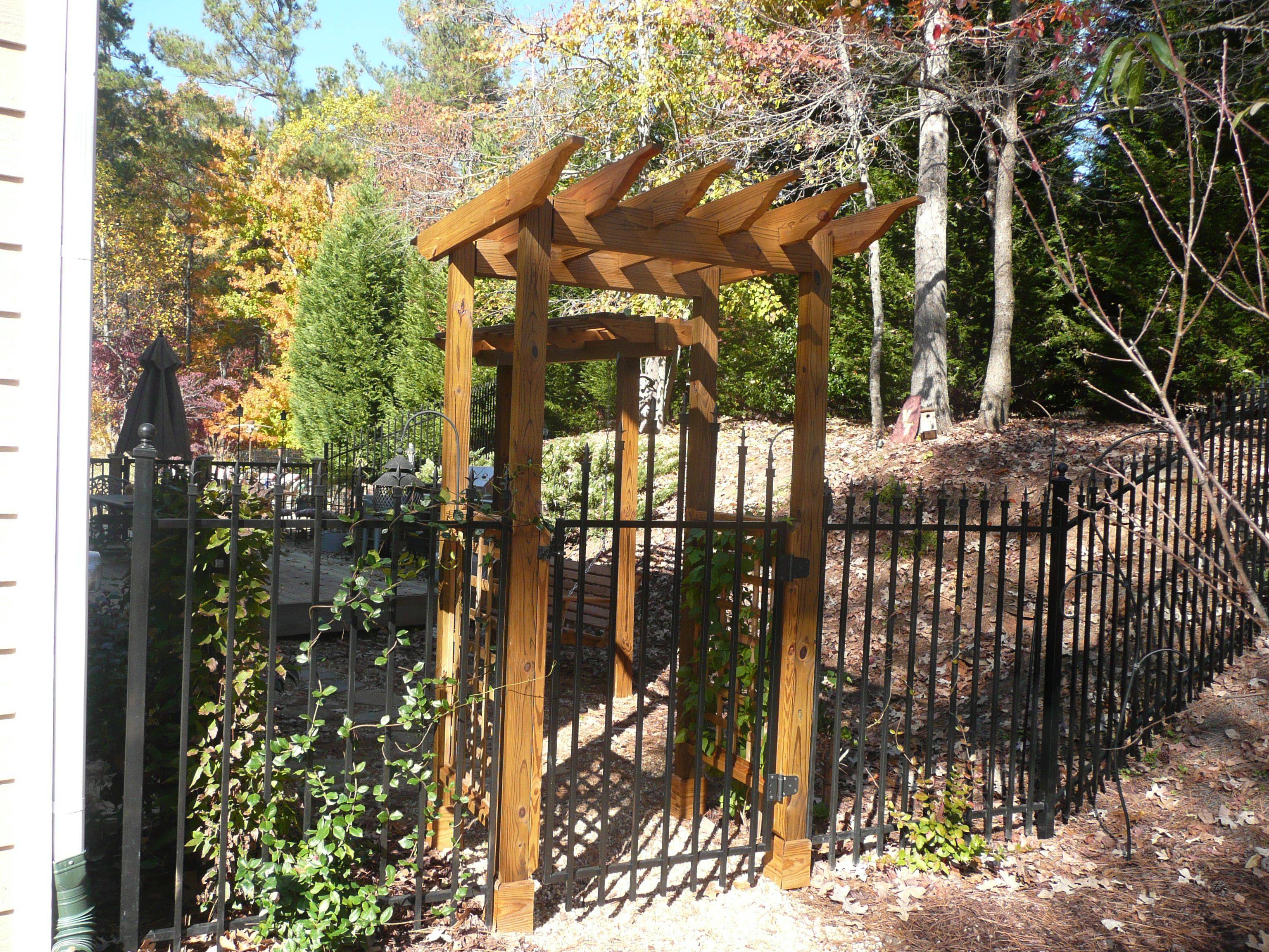 17 Garden Entryway Arbor Ideas Worth a Look | SharonSable
