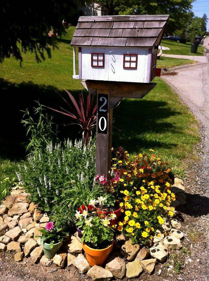 18 Mailbox Flower Garden Ideas To Try This Year | SharonSable