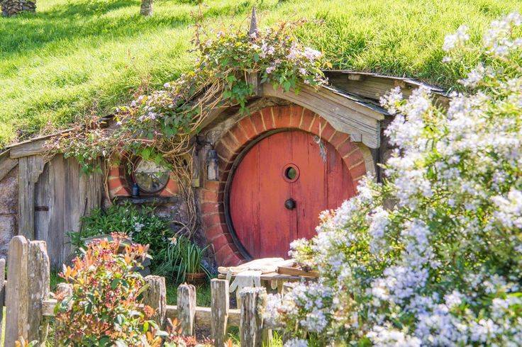 22 Hobbiton Garden Ideas You Must Look | SharonSable