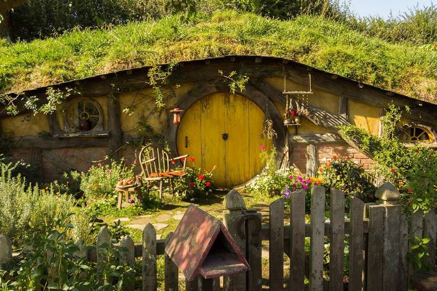 22 Hobbiton Garden Ideas You Must Look | SharonSable