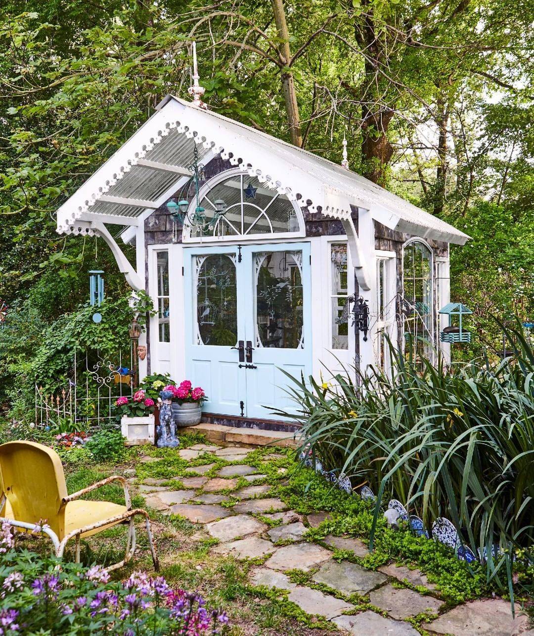 22 Country Garden Shed Decorating Ideas You Cannot Miss | SharonSable