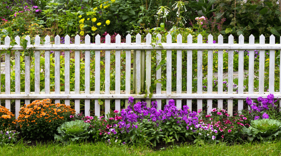 25 DIY Flower Garden Fence Ideas To Consider | SharonSable