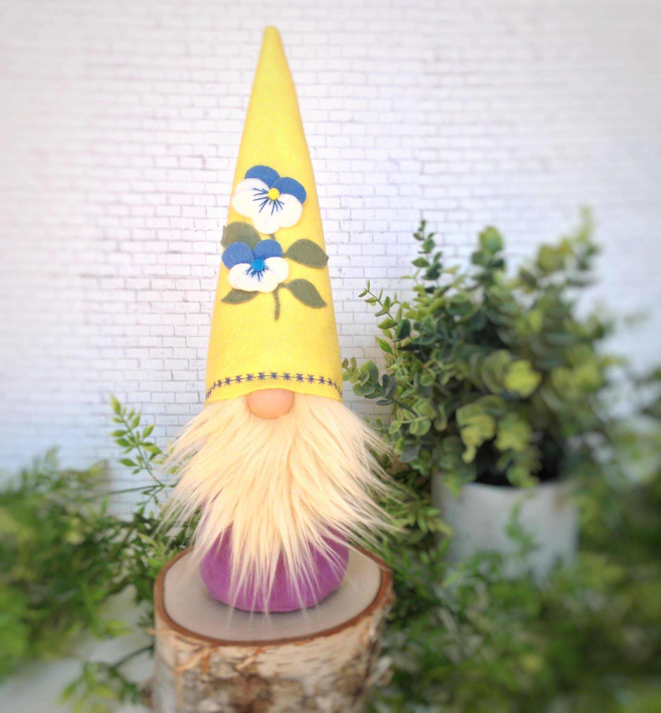 21 Cute Garden Gnomes Ideas You Should Check | SharonSable
