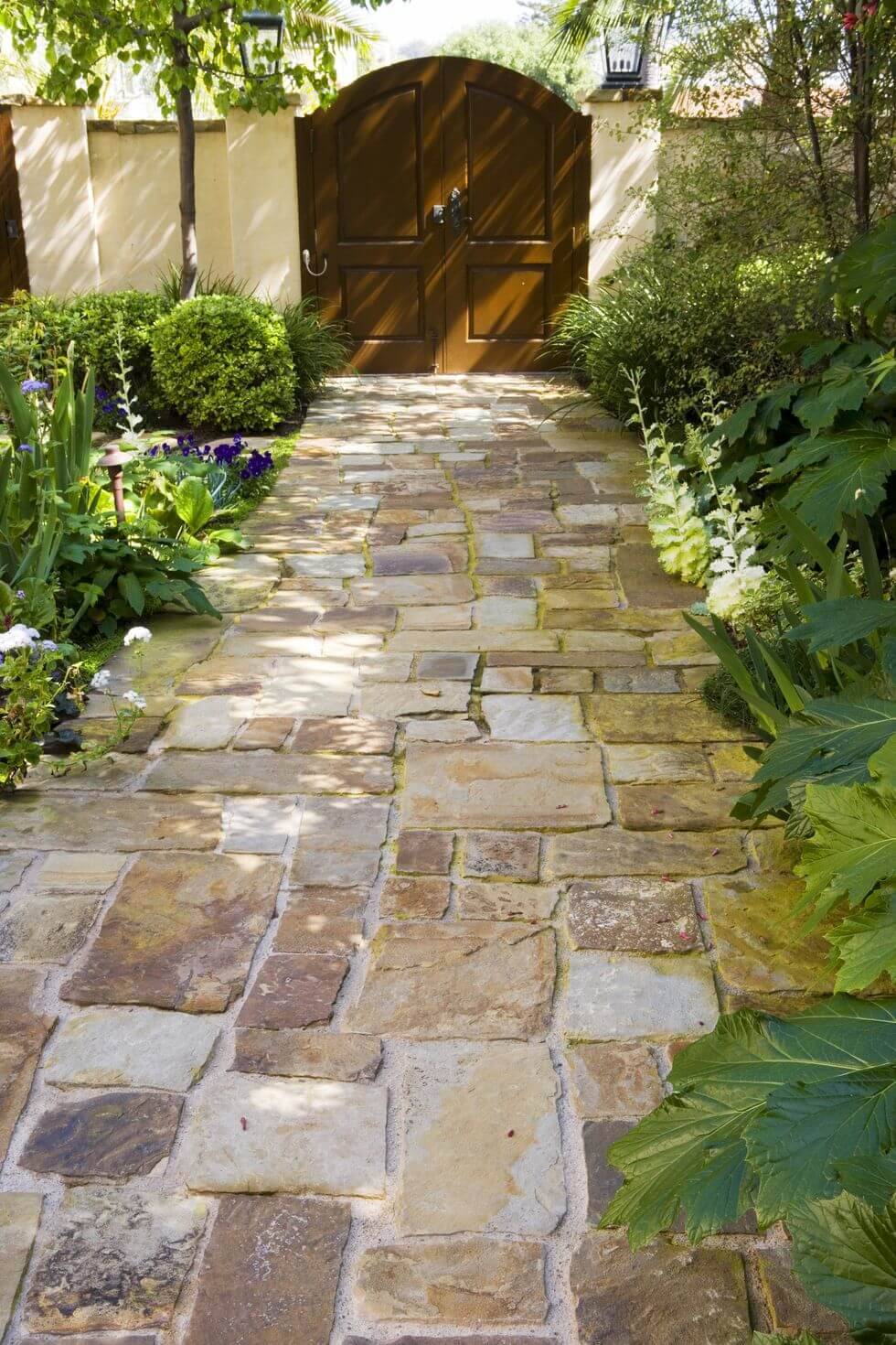 19 Stone Garden Walkway Ideas Worth a Look | SharonSable