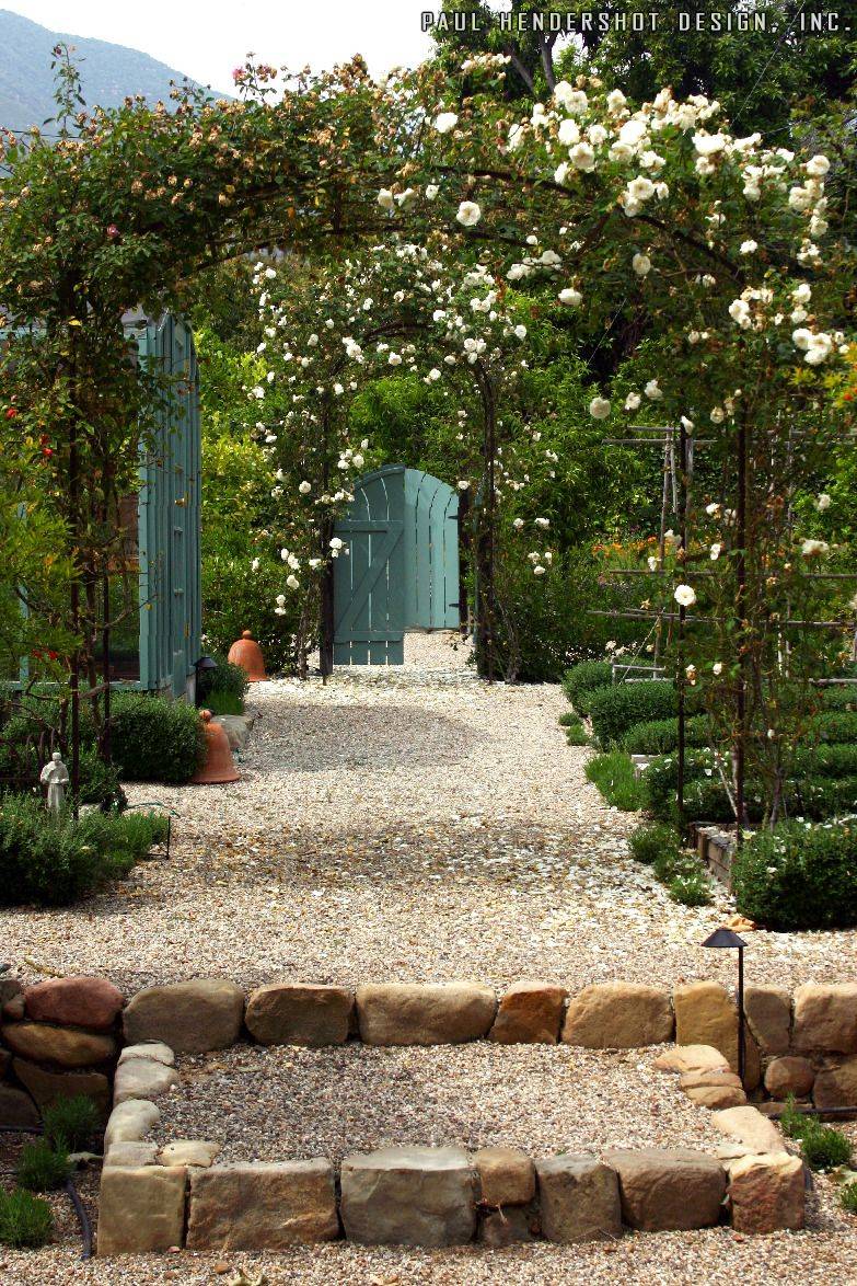 21 Pea Gravel Garden Path Ideas Worth a Look | SharonSable