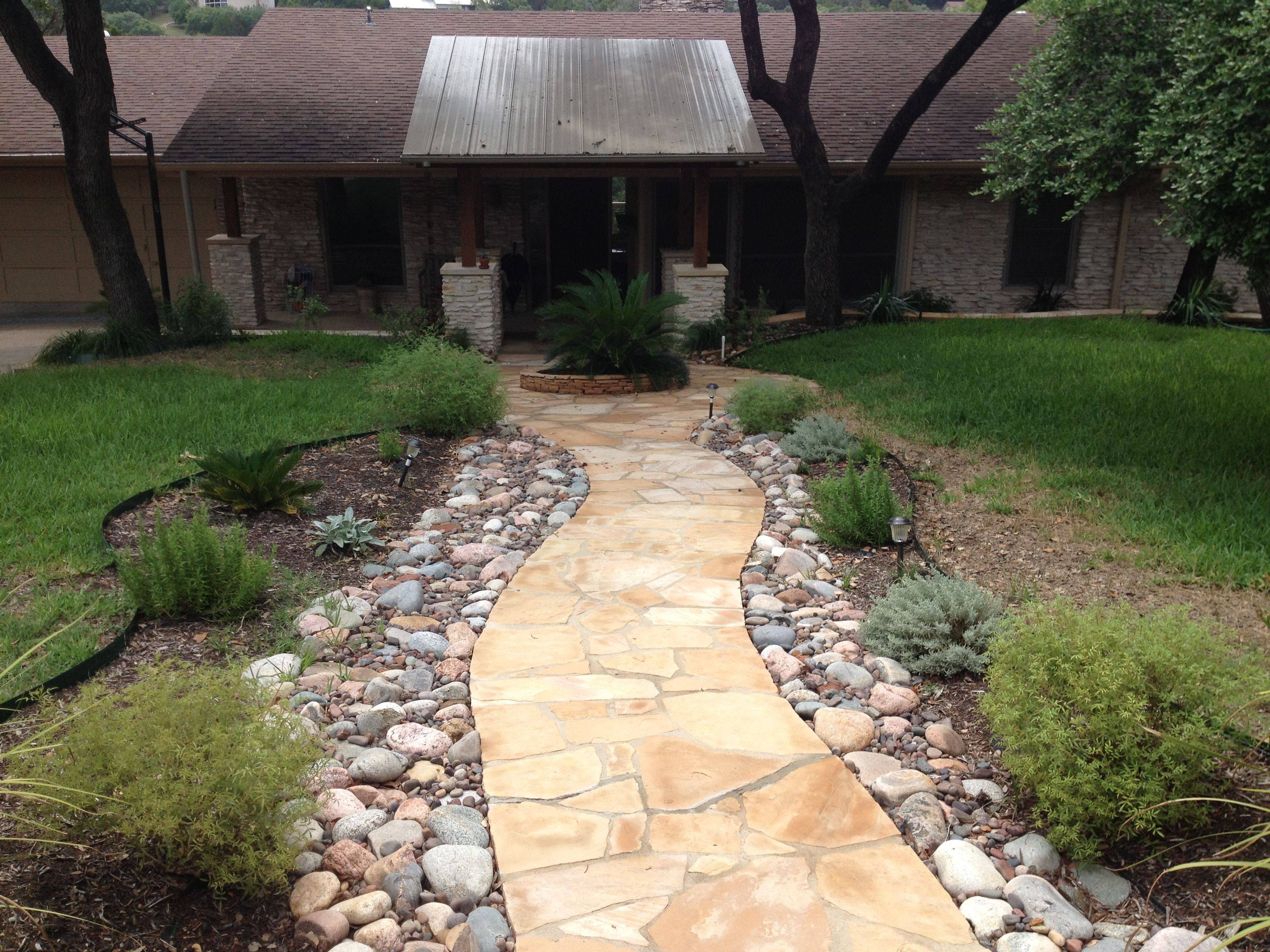 22 Flagstone Garden Path and Walkway Ideas Worth a Look | SharonSable