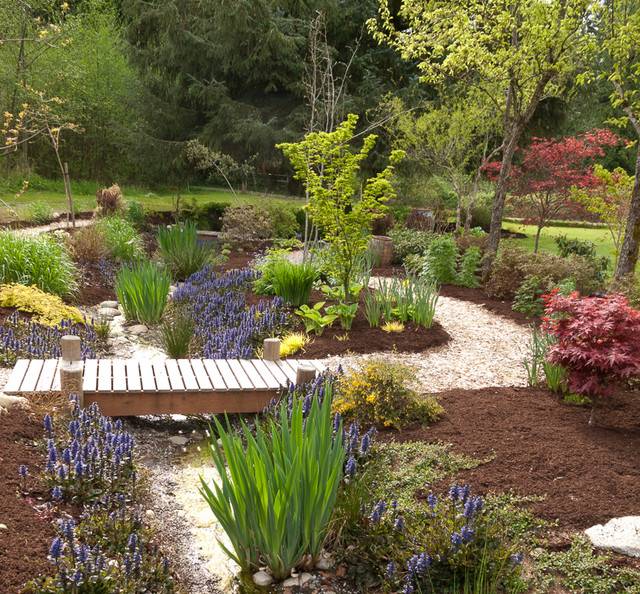 24 Garden Bank Ideas You Should Look | SharonSable