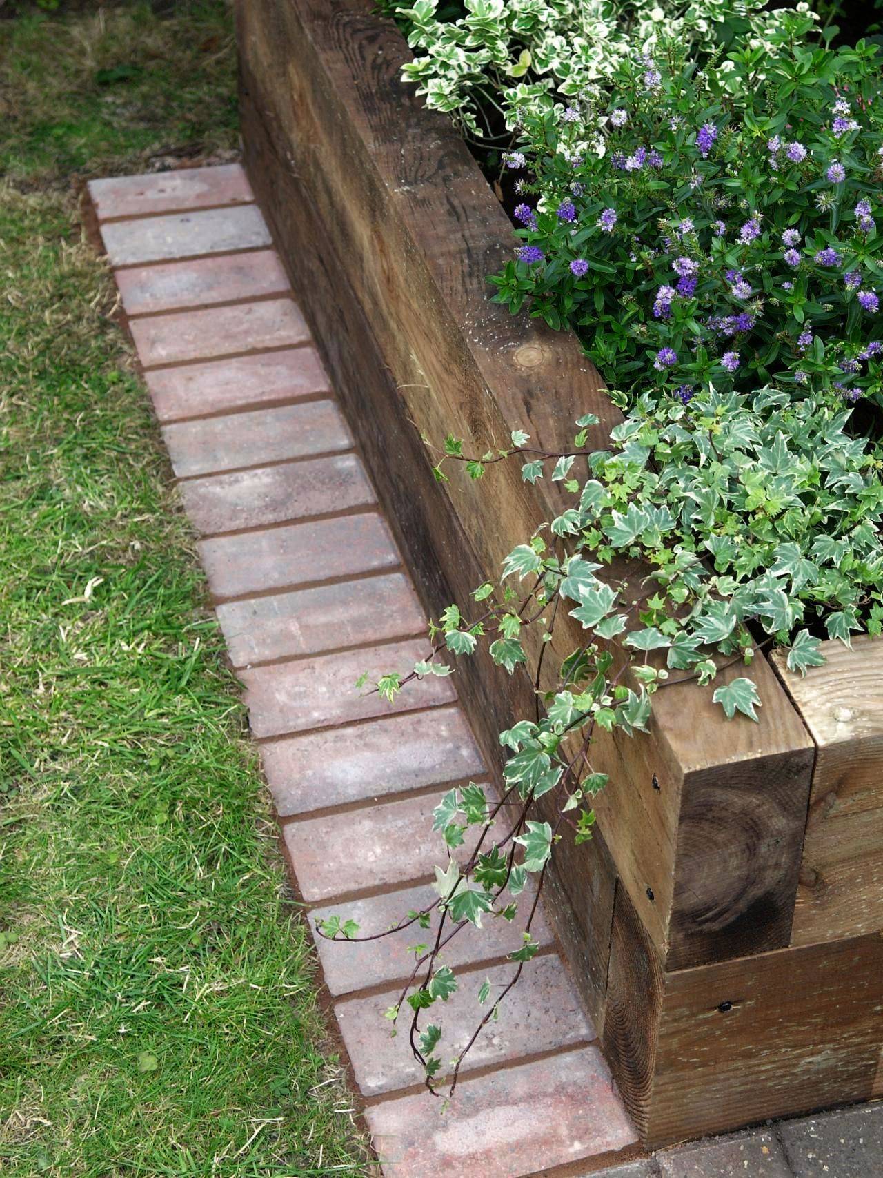 18 Raised Garden Edging Ideas You Gonna Love | SharonSable