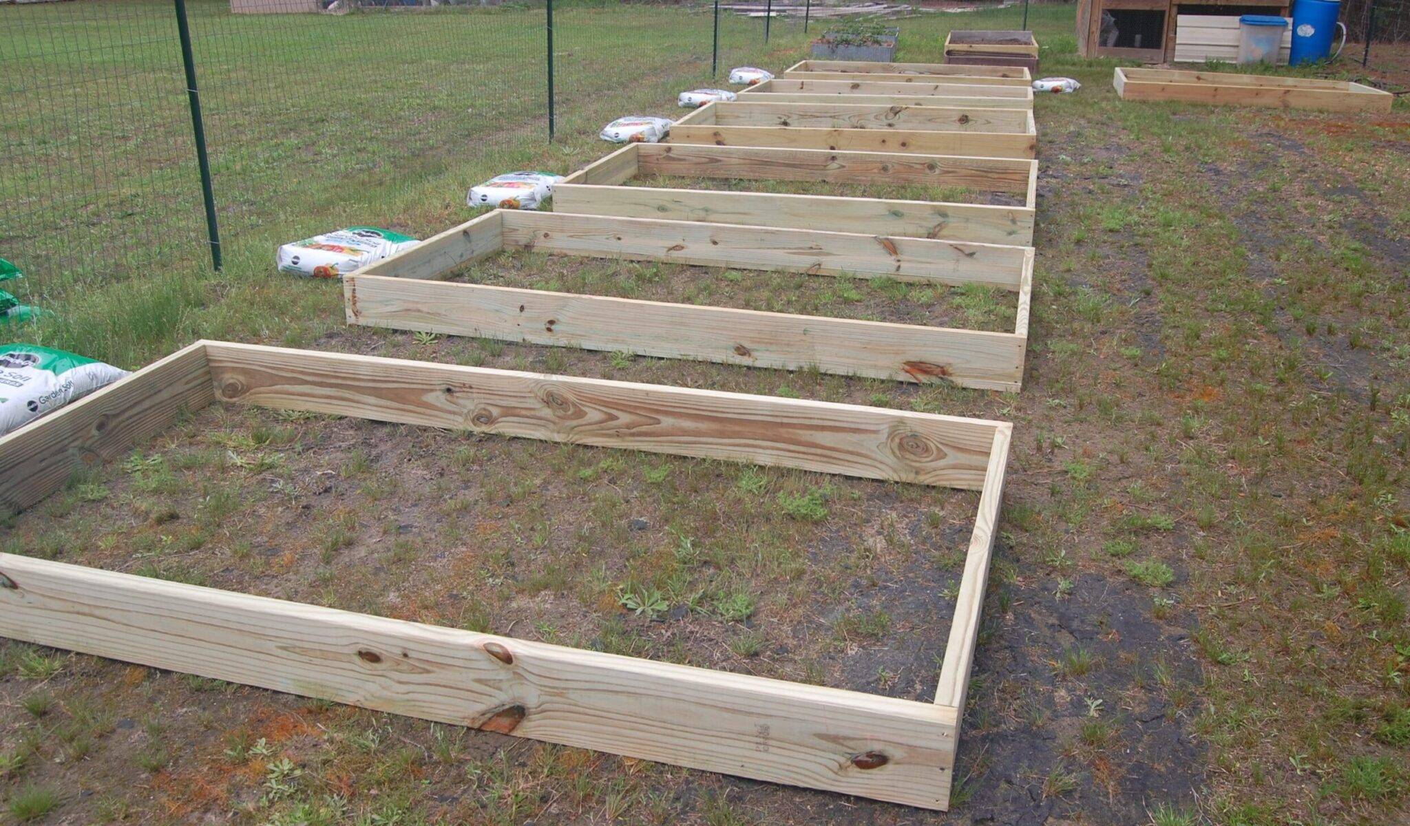 23 DIY Frugal Raised Garden Beds Ideas You Must Look | SharonSable
