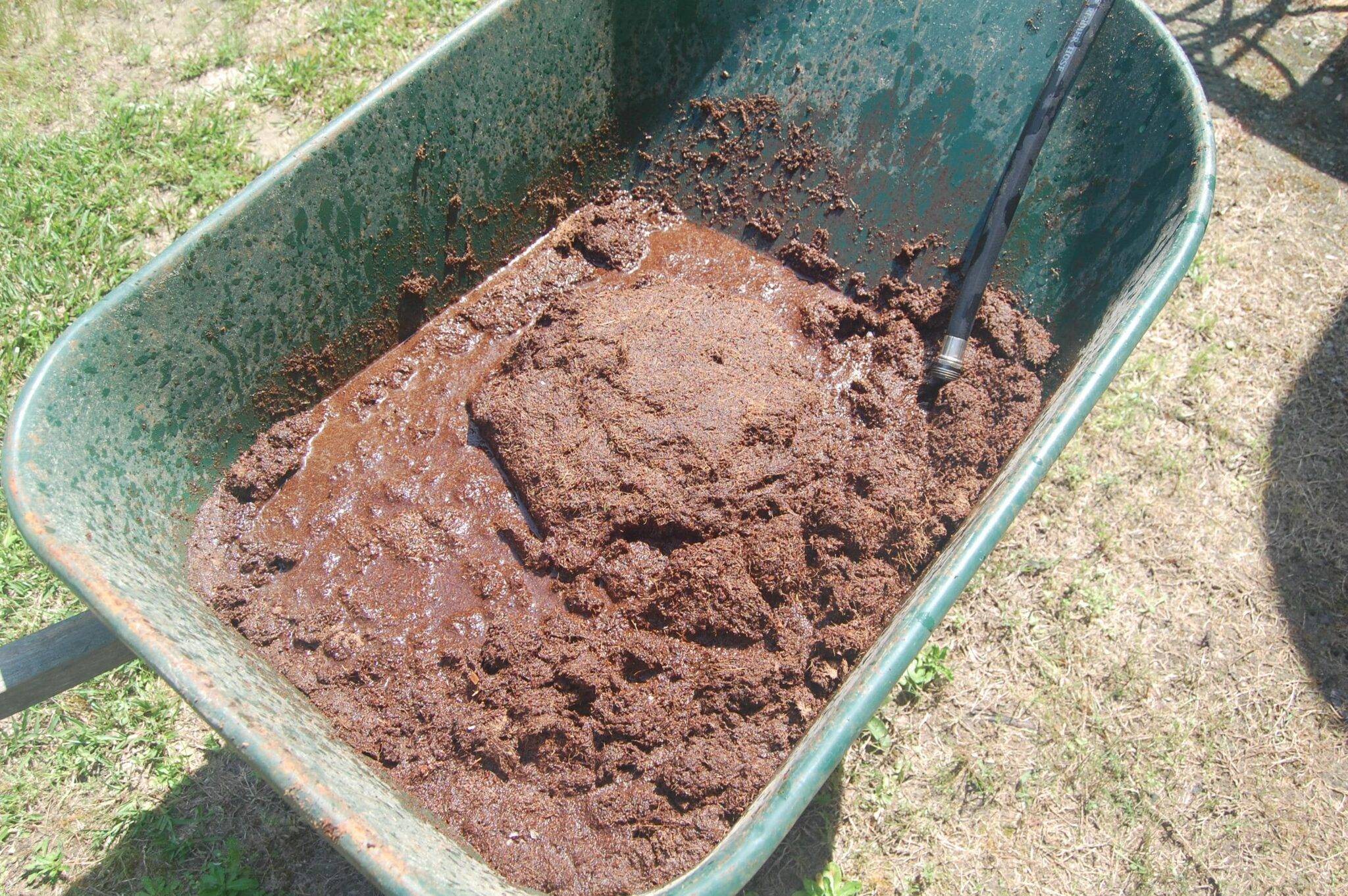 23 DIY Frugal Raised Garden Beds Ideas You Must Look | SharonSable