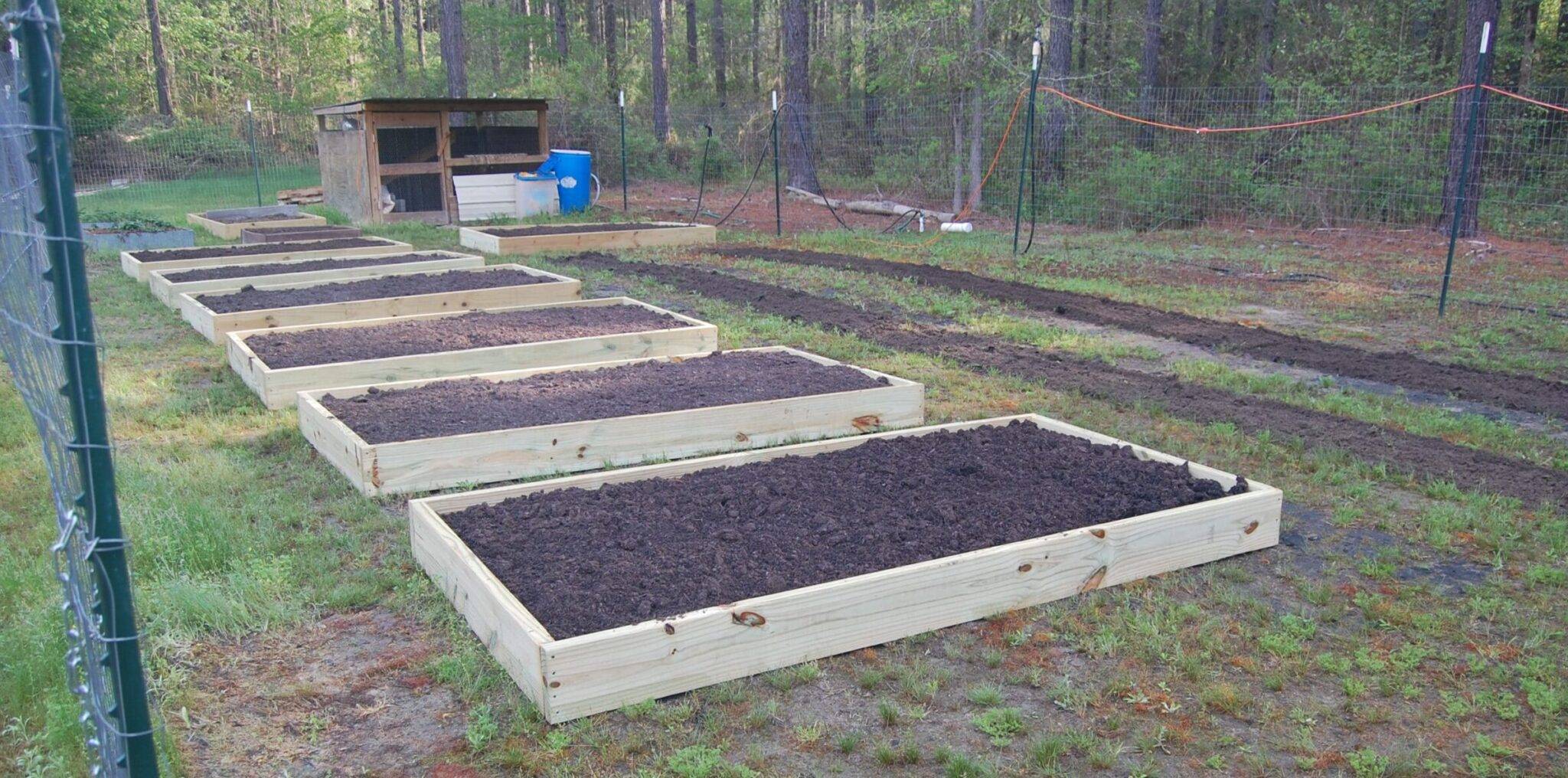 23 DIY Frugal Raised Garden Beds Ideas You Must Look | SharonSable