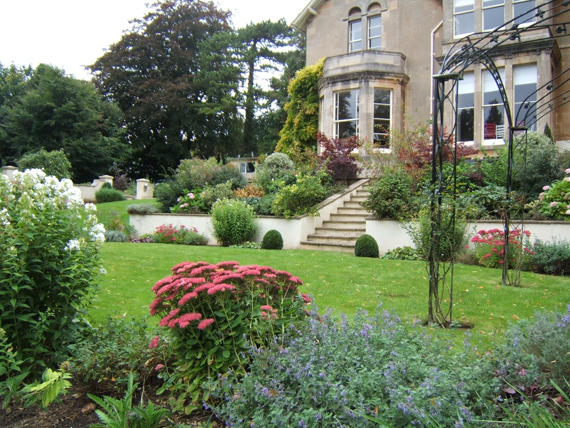 19 Traditional Garden Design Ideas You Should Look | SharonSable