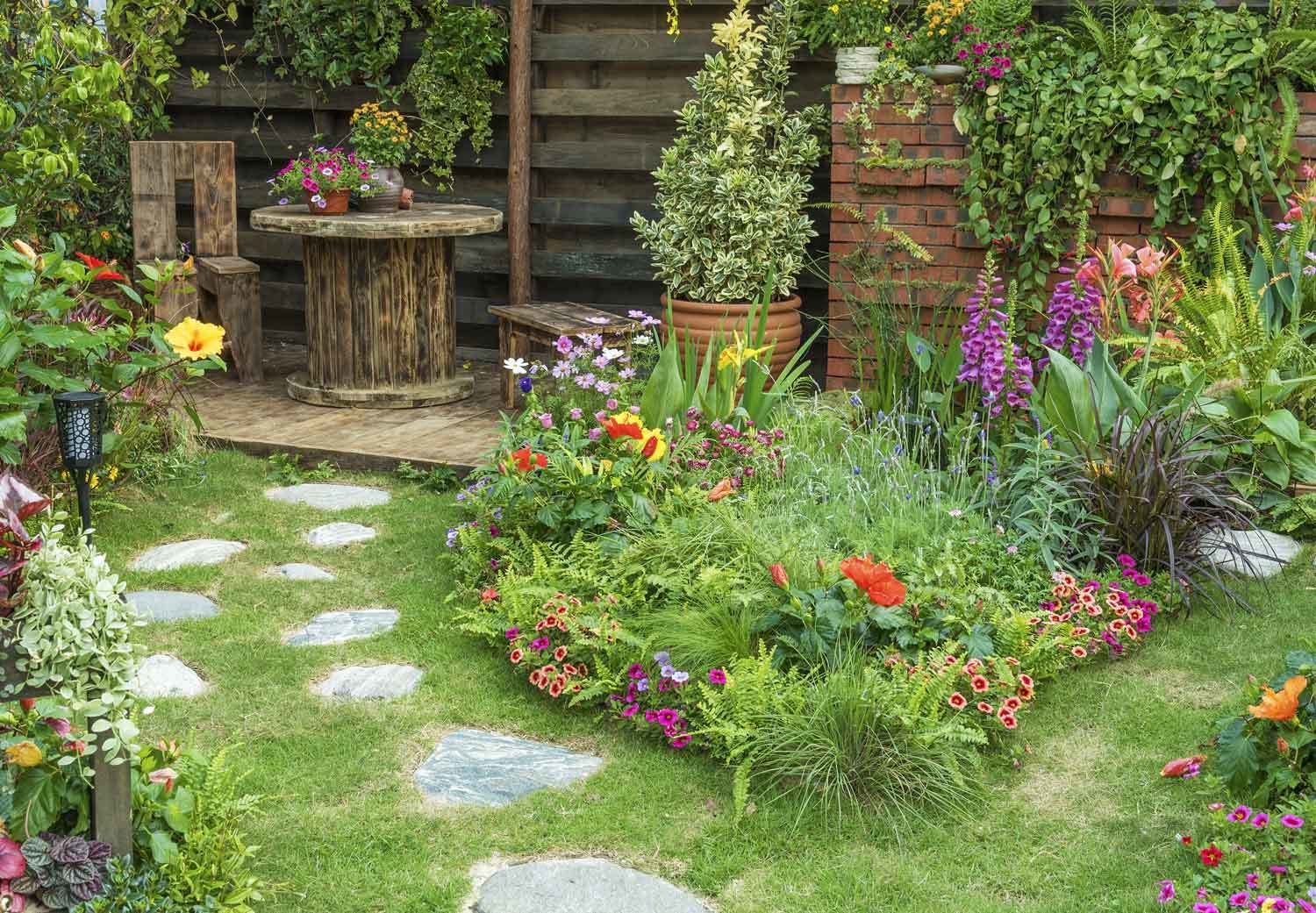 19 Wildflower Garden Ideas You Cannot Miss | SharonSable
