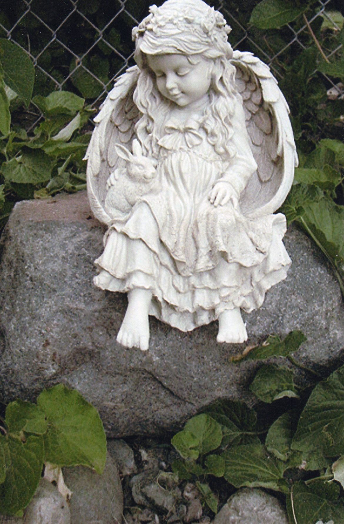19 Garden Angels Statues Ideas Worth a Look | SharonSable