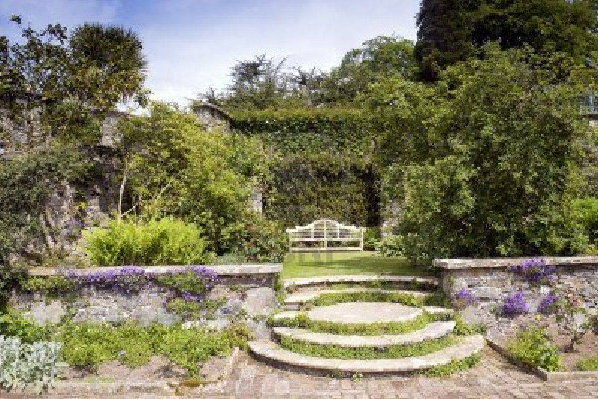 18 Old Overgrown Garden Ideas To Consider | SharonSable