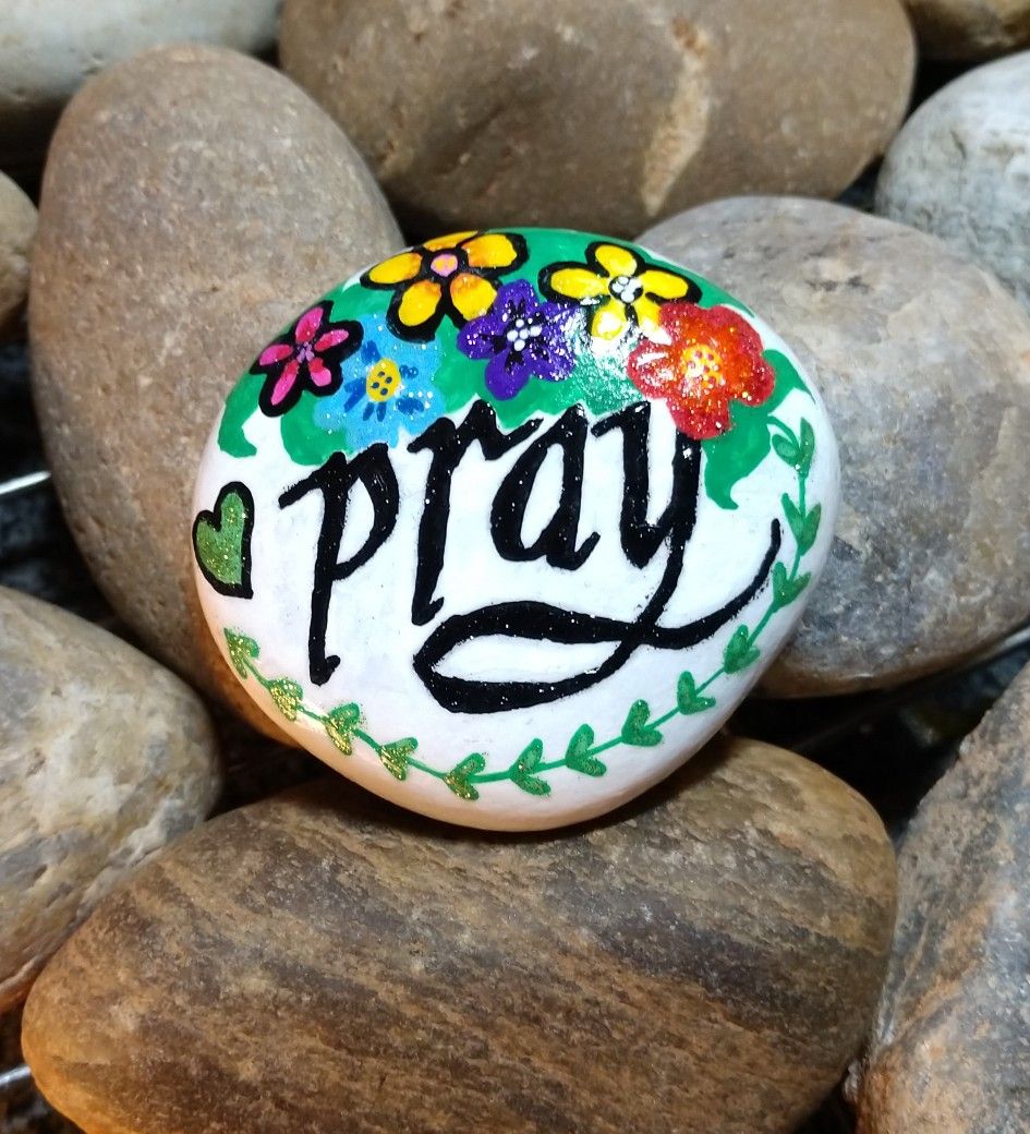 23 Inspirational Painted Rocks Garden Ideas You Gonna Love | SharonSable