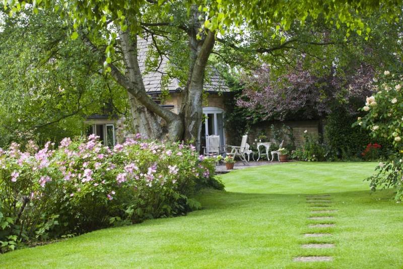 17 Amazing English Garden Ideas Worth to Check | SharonSable