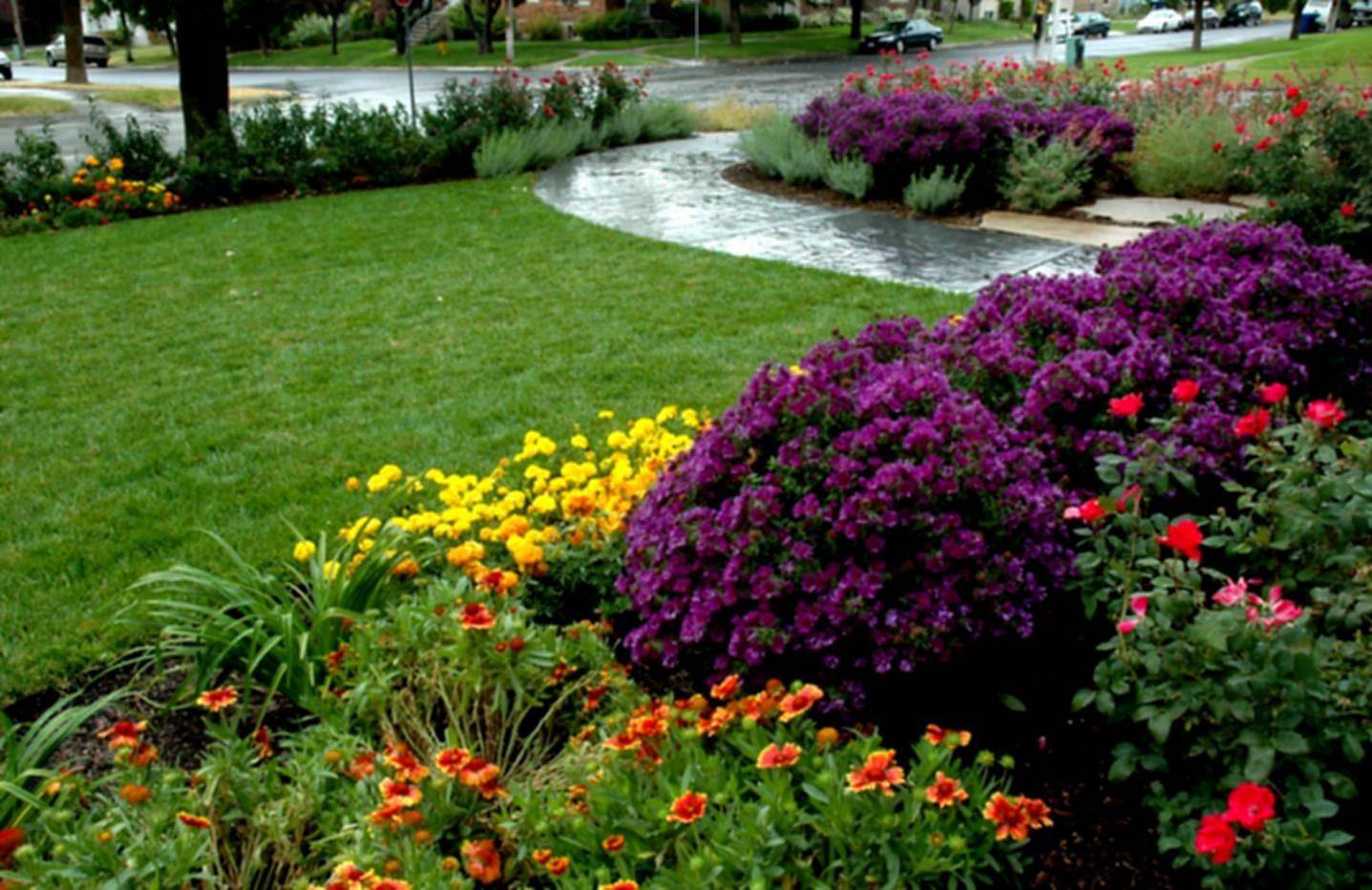 19 Simple Landscape Design Flower Garden Ideas To Consider | SharonSable