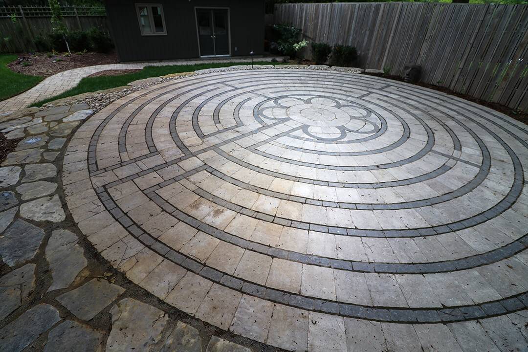 22 Stone Garden Labyrinth Ideas You Should Check | SharonSable