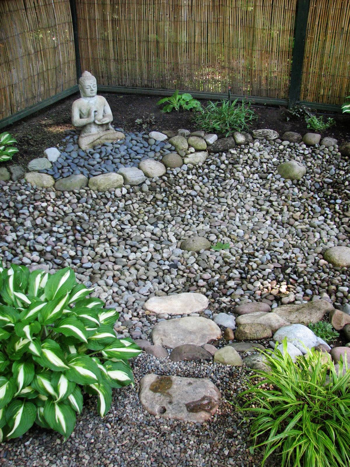 22 Zen Garden Stones Ideas To Try This Year | SharonSable