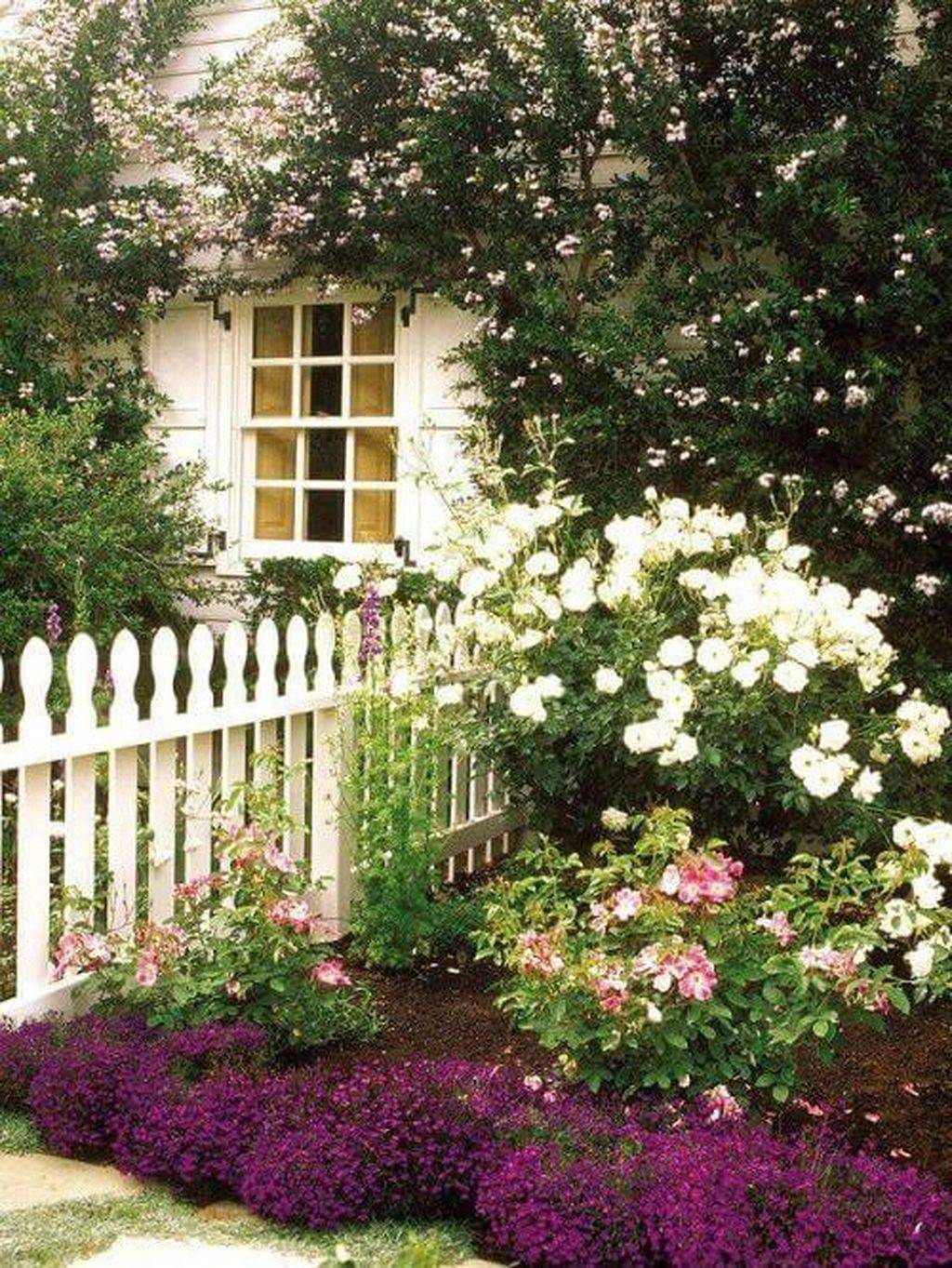 23 Picket Fence Cottage Garden Ideas You Gonna Love | SharonSable
