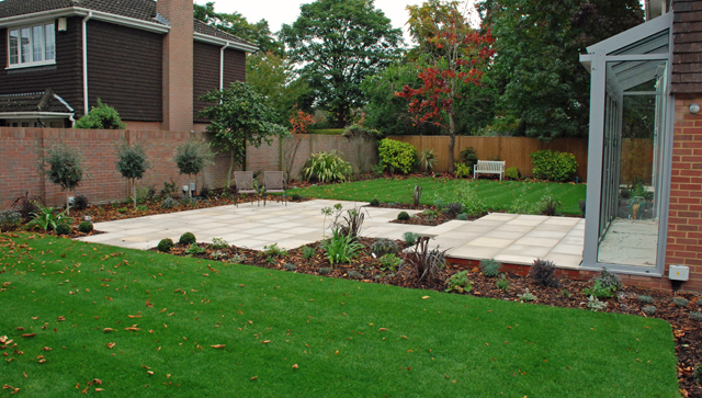 24 L-shaped Garden Ideas You Should Look | SharonSable