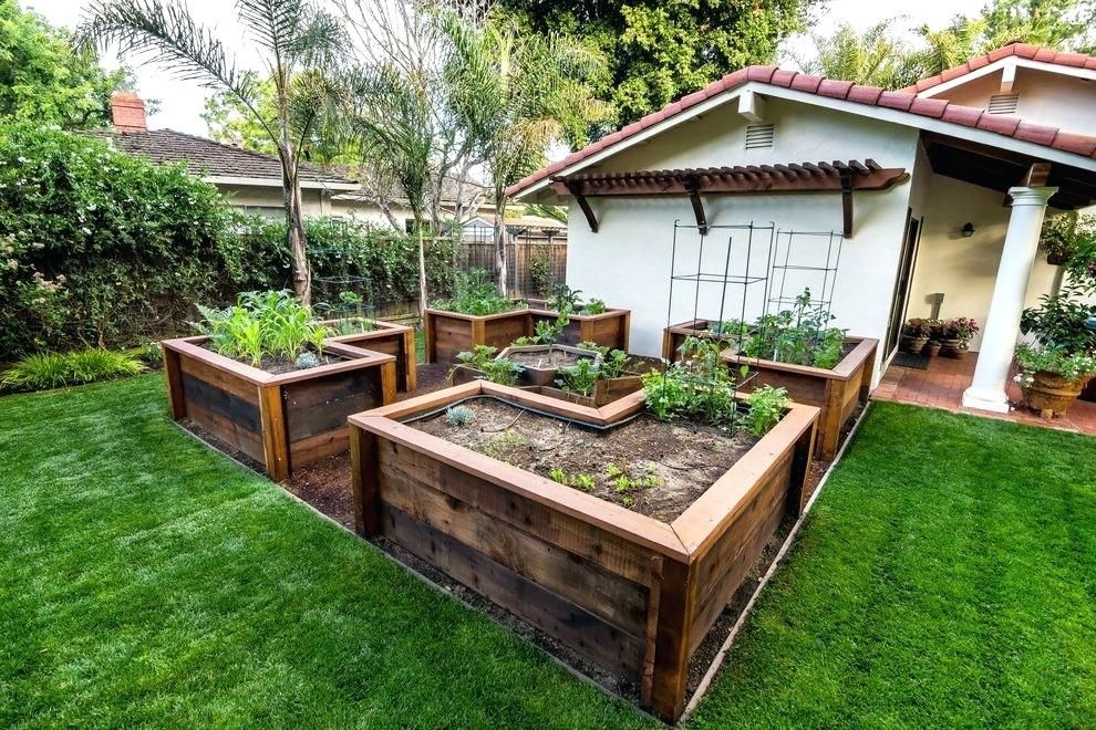 24 L-shaped Garden Ideas You Should Look | SharonSable