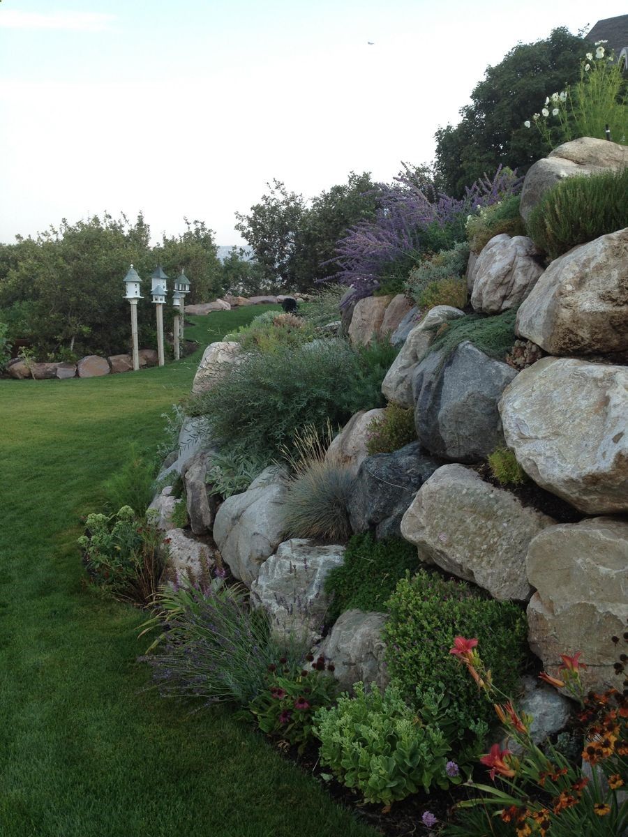 25 Rock Wall Garden Ideas You Cannot Miss | SharonSable